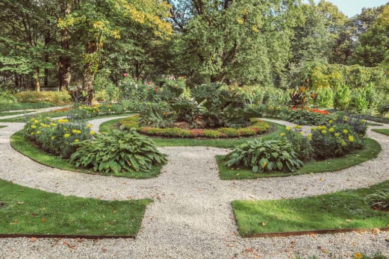 Spectacular Spring Gardens Around The World